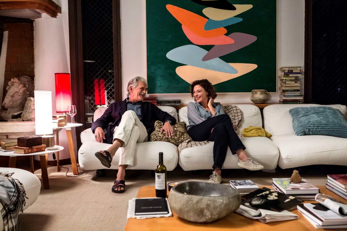 父親同士が再婚‥‥!? 一筋縄ではいかない恋が巻き起こすひと夏の大騒動 映画『泣いたり笑ったり』 - otocoto | こだわりの映画エンタメサイト