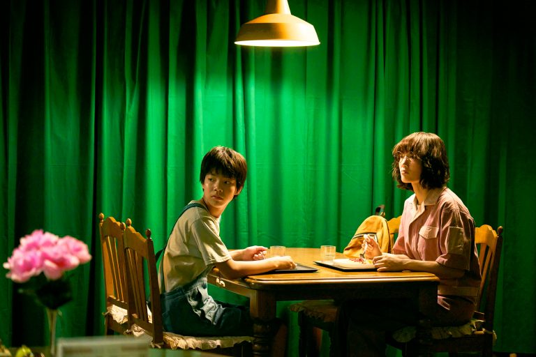 綾瀬はるか×『こちらあみ子』森井勇佑監督で贈るロードムービー 映画『ルート29』24年秋公開 - otocoto | こだわりの映画エンタメサイト